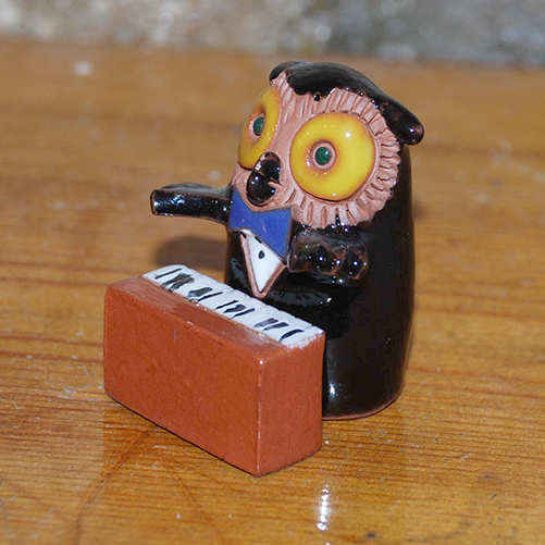 Ceramic owl miniature
